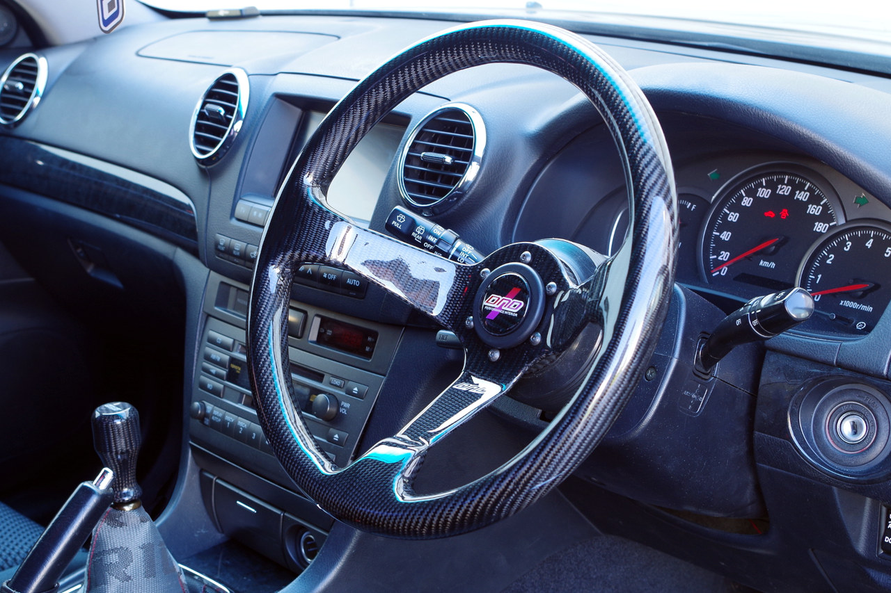 The specificities of rally and circuit steering wheels - DriftShop